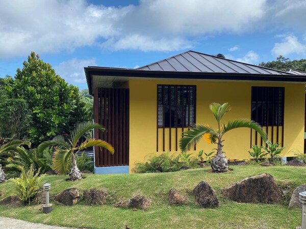 Villa Apartment 1a With Tropical Garden View,quiet Location, 3 Min. To The Beach - Seychellen