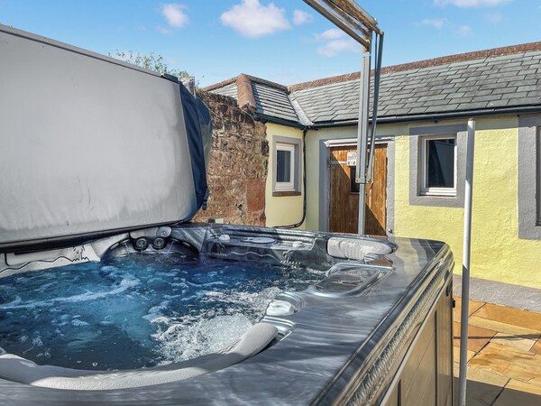 4 Bedroom Accommodation In Cockermouth And The North West Fells - Silloth