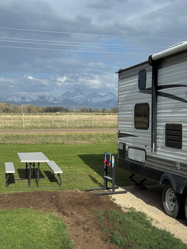 Cozy Rv With Wifi And Ac In Beautiful Tetonia Id. One Hr From Jackson, Wy. - Idaho