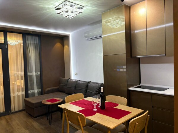 Charming 1-bedroom Apartment In Fabulous Batumi With Wifi, Ac - Artvin