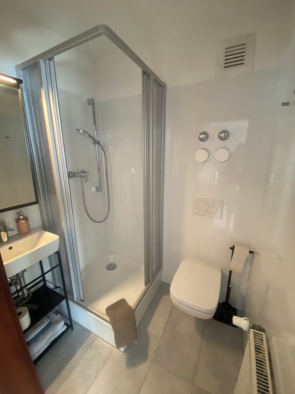 Casa Soden ~ Artful Living Just Outside The City - Steinbach