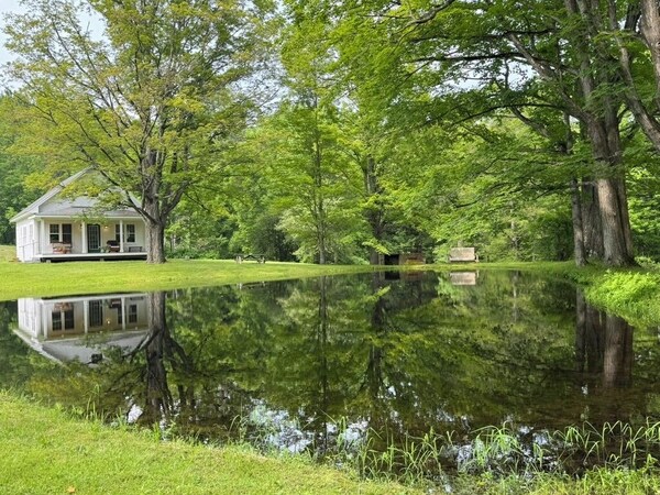 Charming 1-bedroom Cottage In Tranquil Woodstock With Wifi, Ac - Vermont