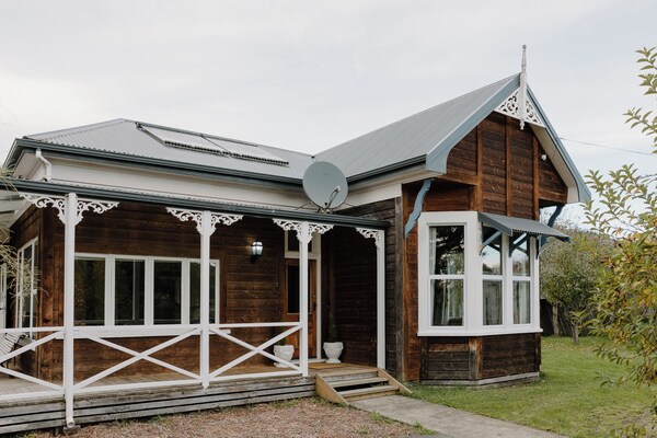 Timeless Charm With Modern Comforts - Wakefield