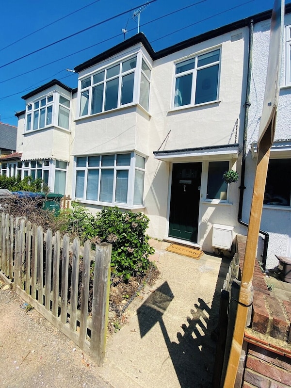 Cozy 3bd Retreat In London - Botany Bay - London