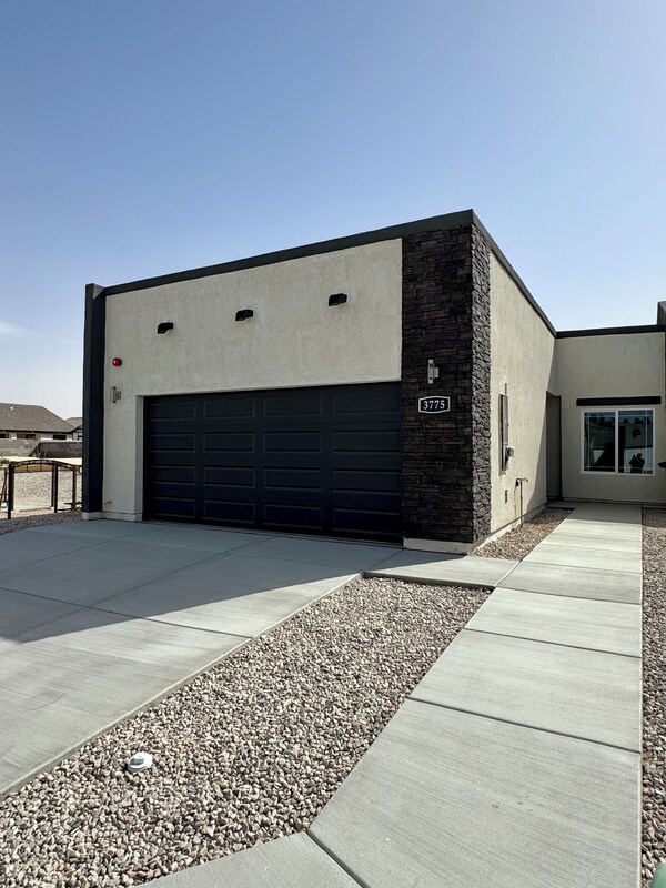 Charming 2-bedroom Townhome With Wifi, Ac In East San Luis, Az. - San Luis Río Colorado