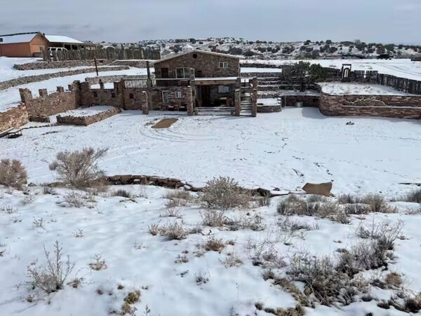 La Bonita ~ Sweet Abiquiu Guest Cottage - New Mexico