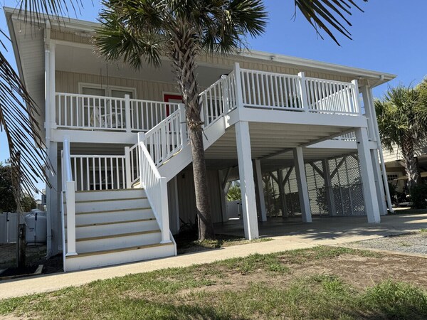 New! 5br Beach House + Pool - Ocean Isle Beach, NC