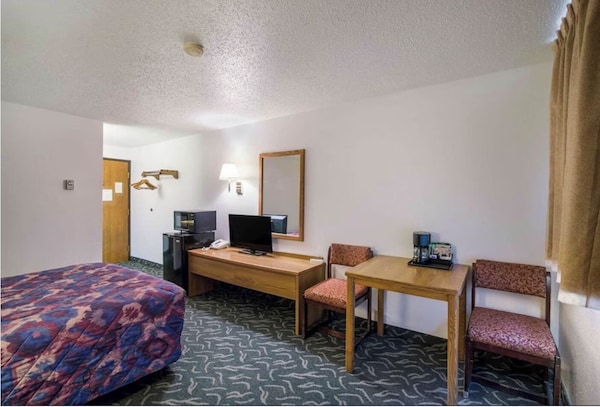 Charming B&b 30 Miles From Medora And Park Enterance Nearby Brewery Good Food - North Dakota