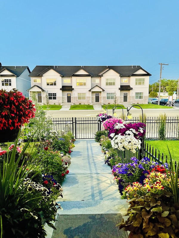 Luxury Comfort Downtown Idaho Falls - Idaho Falls, ID