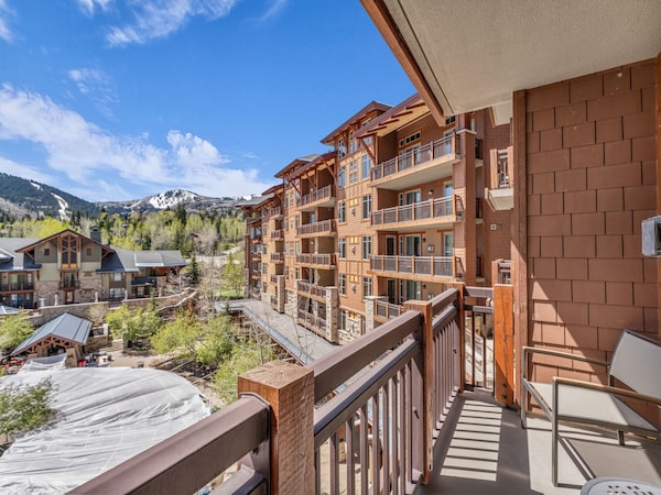 Hyatt Centric Escape With Shared Pool And Hot Tub - Snowbird, UT