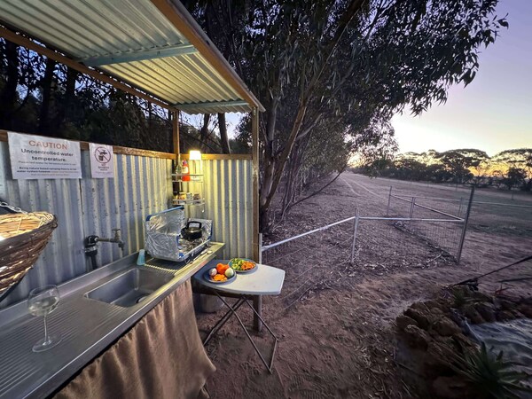 Glamping Off-grid Just Over 3 Hours From Perth & Bunbury On The Way To Esperance - Western Australia