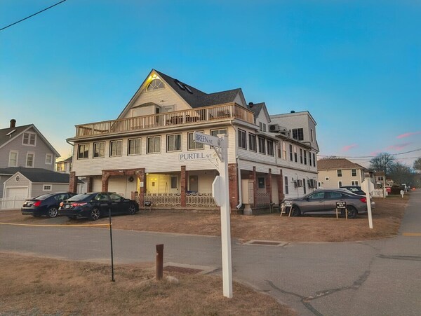 Keel At Soundview · Beach+oceanview+sunrise - Connecticut