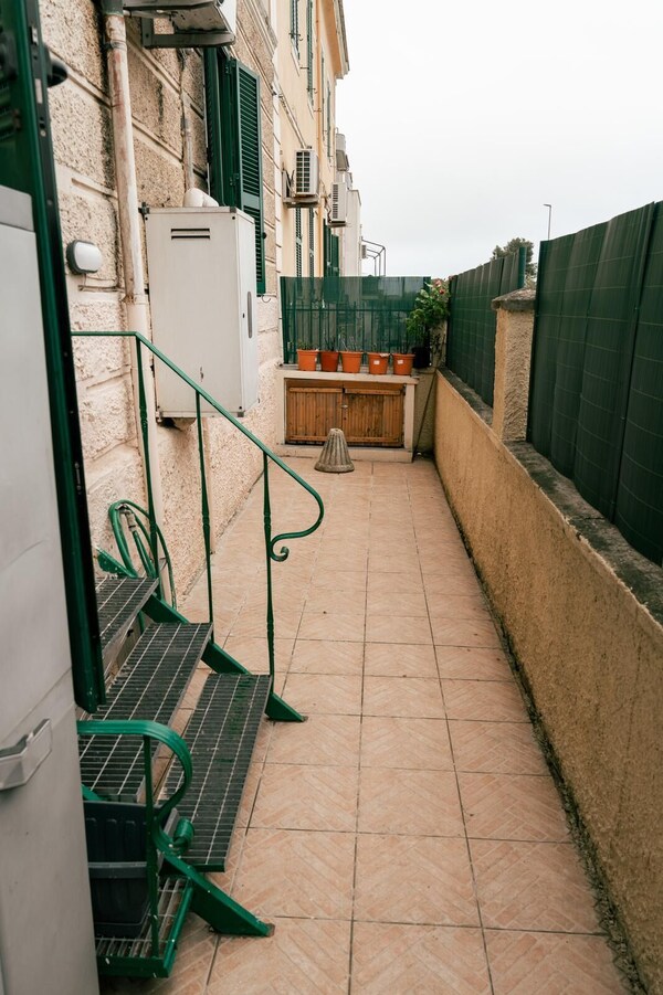 Comfortable Apartment, 300 M From The Port Of Civitavecchia, 2 Km The Beach - Civitavecchia