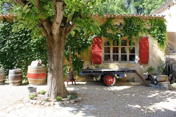 Gîte Cerisier - Au Sein Du Mas Provençal Du Domaine Faverot - Vaucluse