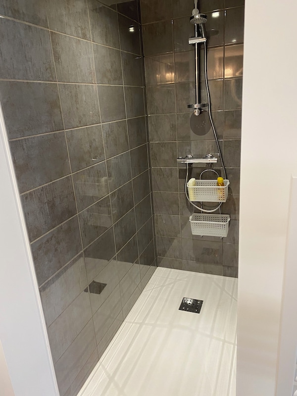 Furnished Studio Apartment Sleeps 4 In A Quiet Location. - Legé