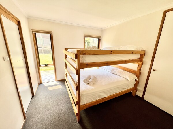 Welcome To Albaski Lodge  Whole Lodge - Merrijig