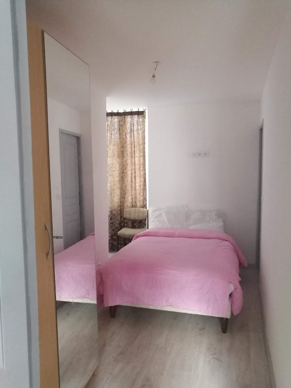 Appartement 2eme Etage Face Au Parc - Saint-Chamond