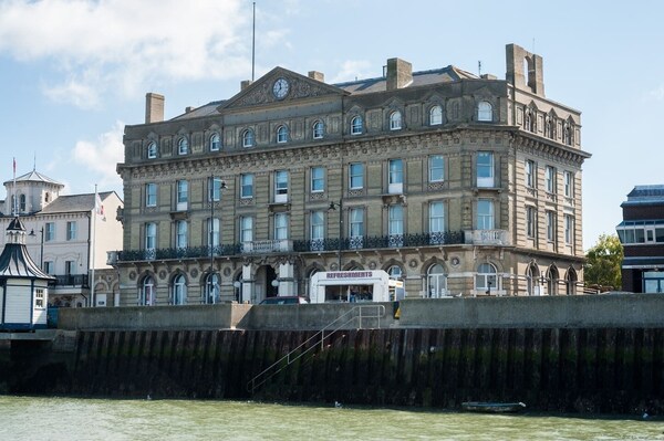 The Lookout Penthouse - Harwich
