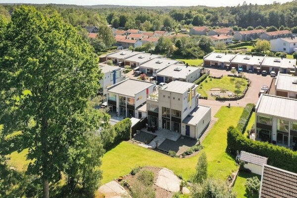 230 Sqm Cozy House Near Both Sea And Forest With Swimspa - Gotemburgo
