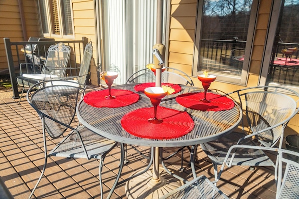 The Glen, Perfect! Resort Core, Steps To Golf, Dog Friendly! - Galena, IL
