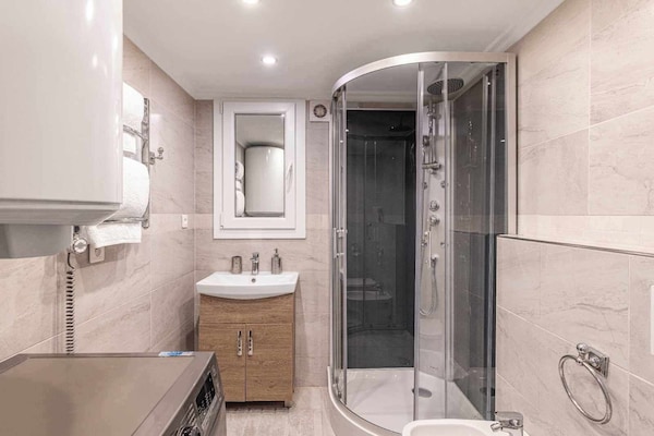 Holliday Azur Nice In The City Center 50 M From The Sea And Beaches - Villefranche-sur-Mer