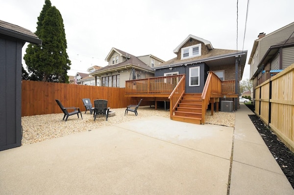 Tranquil Portage Park Stay - Aeropuerto de Chicago O'Hare (ORD)
