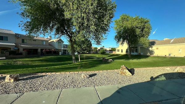 3br Home Near River Greenbelt Views + Exclusive Boat Launch Access - Laughlin, NV
