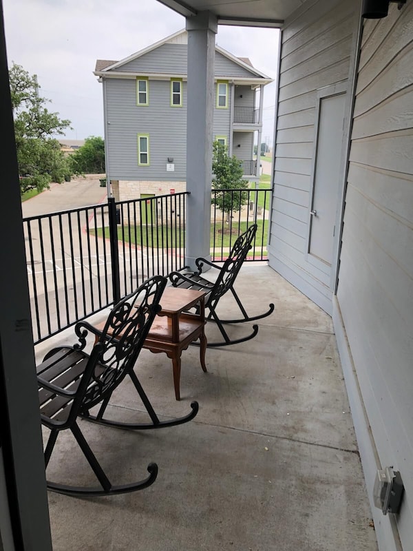 Charming 1-bedroom Apartment In Lovely Leander With Ac, Wifi - Leander, TX