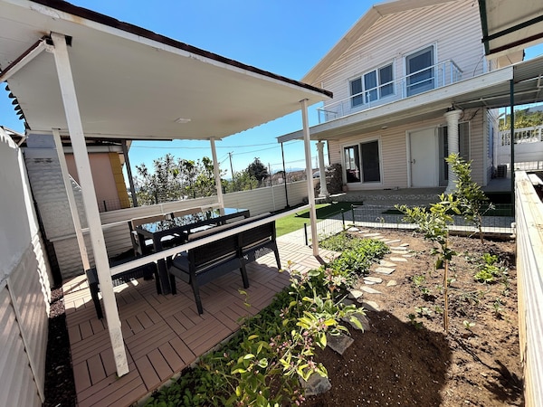 5 Min To Airport , 10 Min To Fair Villa With Garden - Izmir