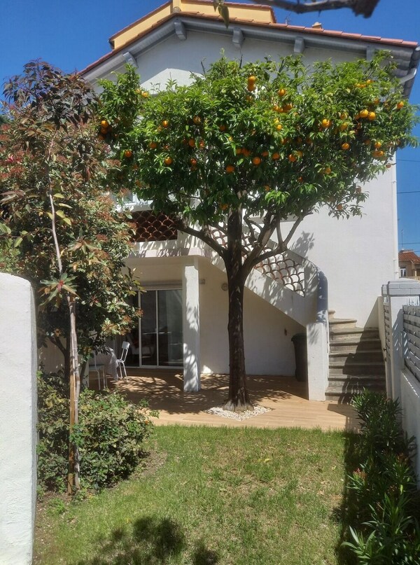 Very Quiet Family Home A Stone's Throw From The Town Center. - ペルピニャン