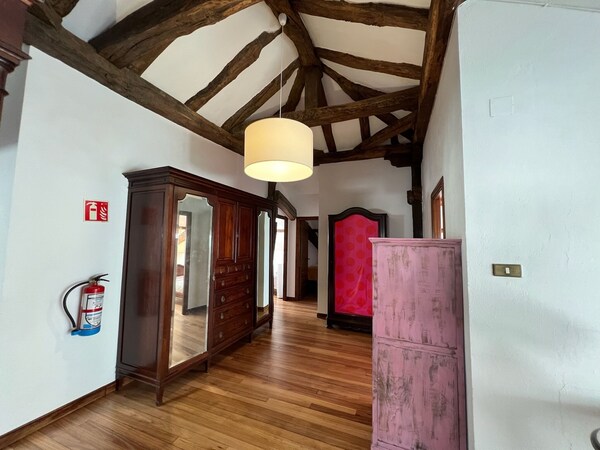 Impressive 18th Century Farmhouse From Montañes. - Solares