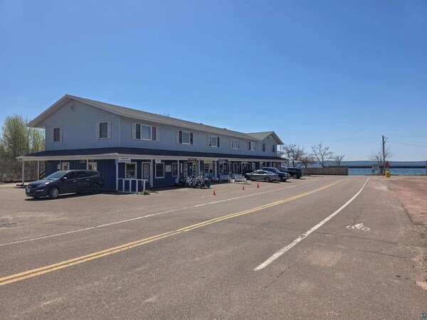 Madeline Island Lakeview Condo: Within Steps To Downtown Attractions - Big Bay State Park, La Pointe