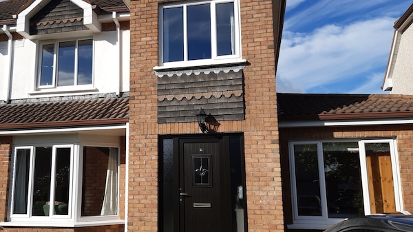 Welcoming 4-bedroom House With Wifi In Charming Galway - County Clare