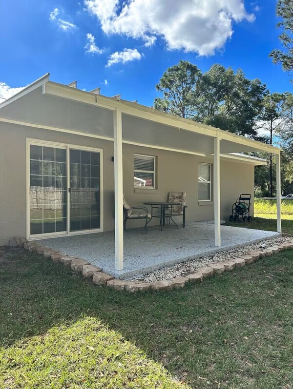 Pleasant 2/2 Home In Ocala - Ocala, FL