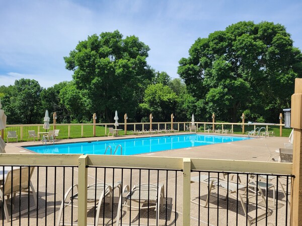 1 Bedroom, 1 Bath Condo In The Galena Territory - Illinois