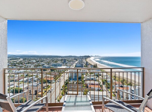 Absolute Beachfront 2brm Unit On High Floor With Resort Facilities.awesome Views - Gold Coast