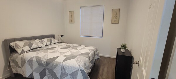 Surprise: 3bedroom/2 Baths Getaway! - Peoria, AZ