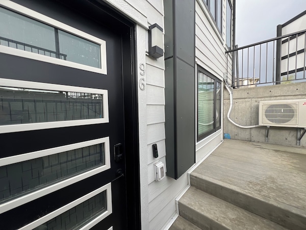 2-bedroom Suite Near Yyc Airport - Airdrie