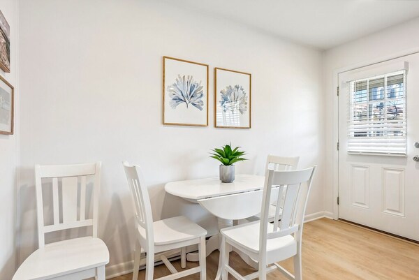 1br Ocean City Condo  Walk To 34th Street Beach - Egg Harbor Township, NJ