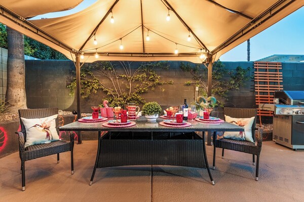 Palm Springs Chic Retro Retreat W Pool/spa/games - Palm Springs, CA
