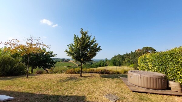 Sunrise With A View - Private Apartment - Faenza