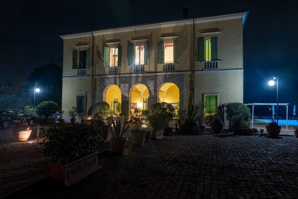 Court Beautiful Water -Mobile Home - Lombardei