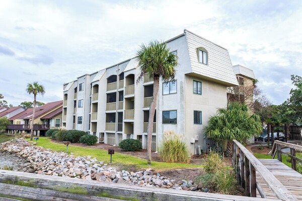Great Central Fripp Island Location! Resort Access Always Included! - Fripp Island, SC