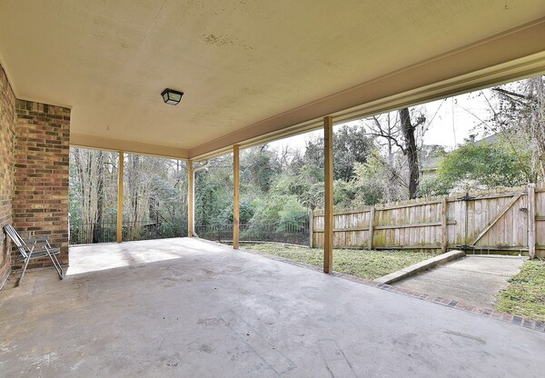 Woodmere House: Room To Breathe, Moments To Make - Columbus, GA