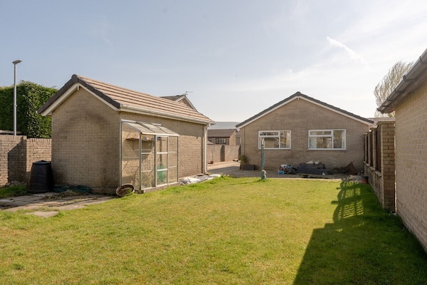 Moorland  Bungalow | Private Drive And Garden |Central Clitheroe - Clitheroe