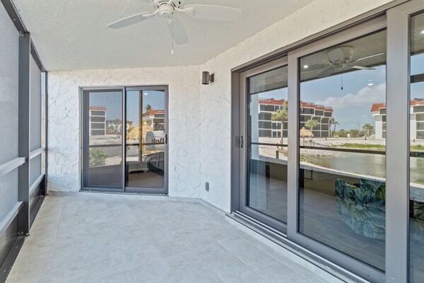 Ground-floor Gulf-view Escape  Comfort & Coastal Charm Await In Unit D-7 - Sanibel, FL