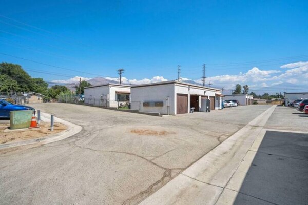 The Peaceful Highland Retreat- Brand New ! - Redlands, CA