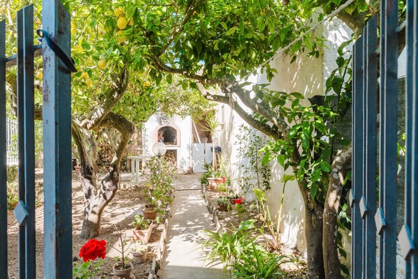Appartamento 'Vittorio Stella' Con Vista Mare, Terrazza Privata E Aria Condizionata - Erice
