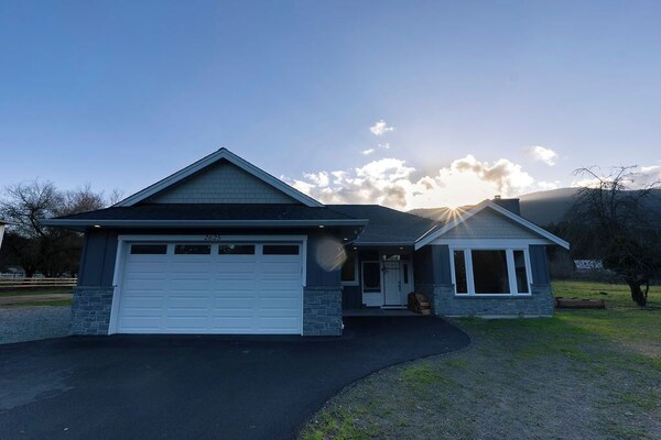Serene Farm Stay - Nanaimo