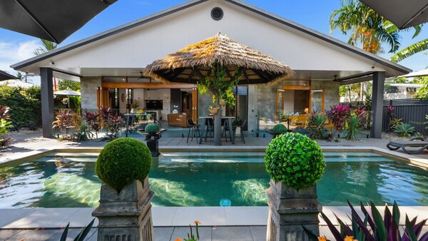 Belle Escapes Villa Riviera - Queensland